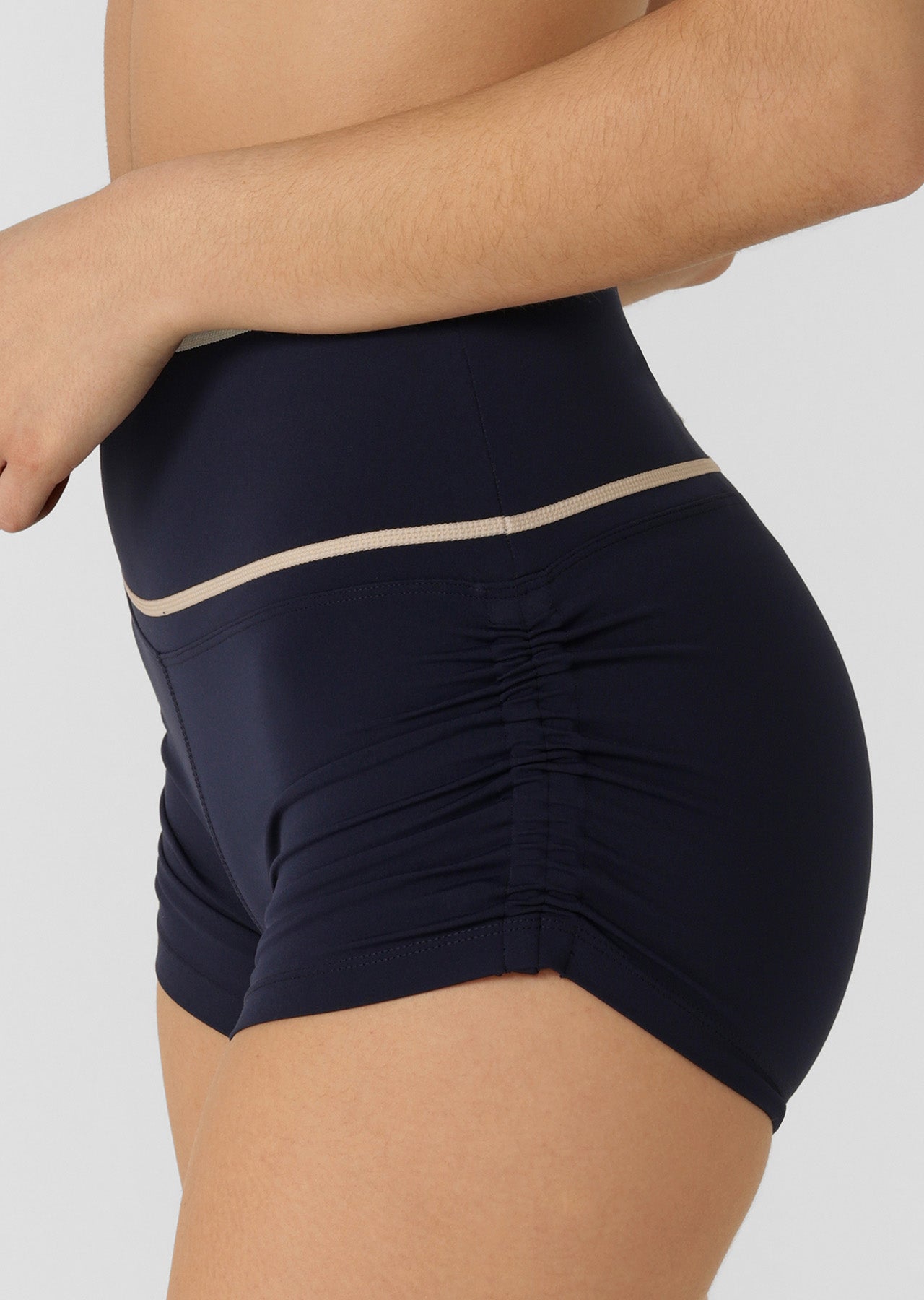Sunrise Circuit 9cm Bike Shorts – Lorna Jane New Zealand